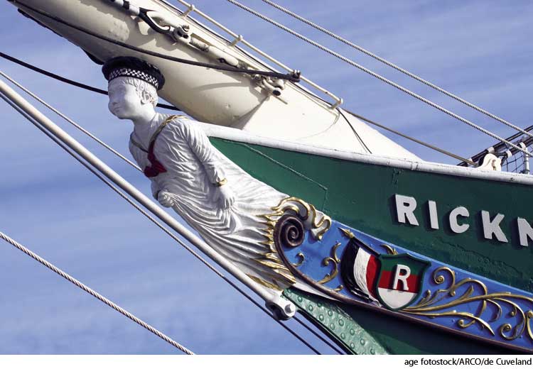 American Heritage Dictionary Entry: figurehead